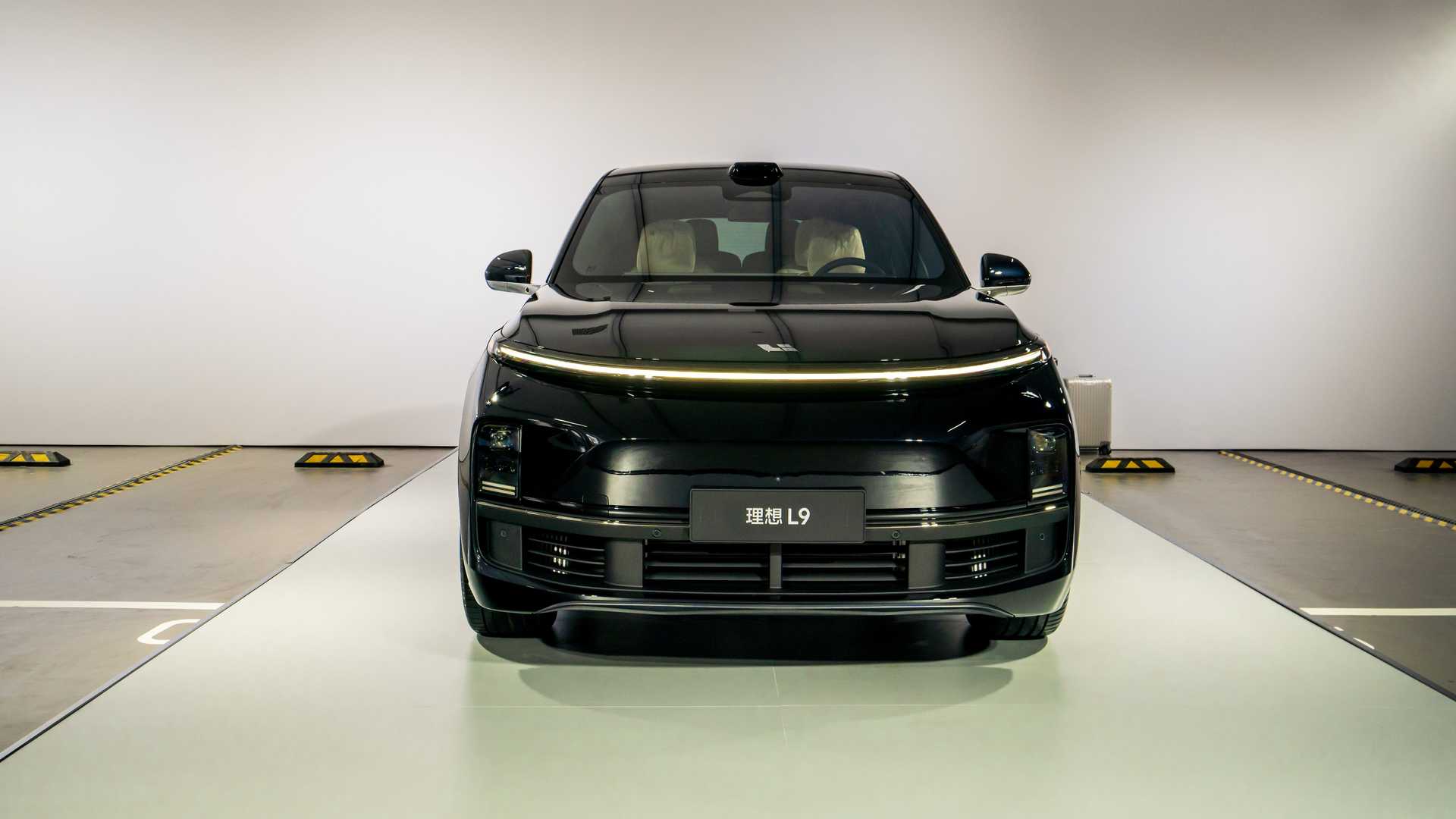 Li Auto L9: в Китаї випускатимуть новий електричний кросовер із ...