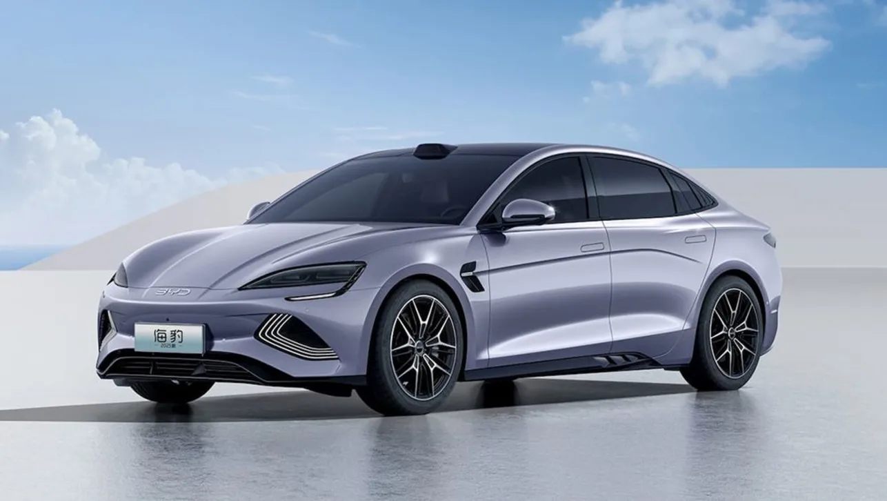 За $24 500: стильний електричний седан BYD Seal EV показали офіційно ...