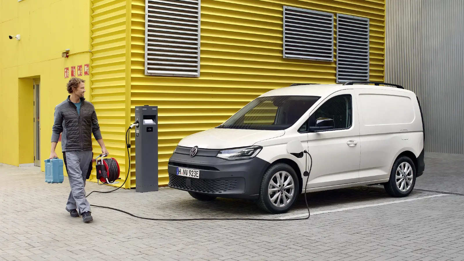 Вперше – плагін-гібрид: Volkswagen Caddy суттєво оновили | Autogeek